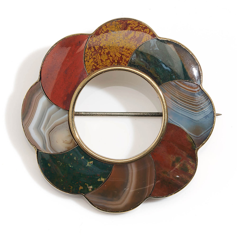 Victorian Catherine Wheel Design Scottish Brooch in Agate And 9 Carat